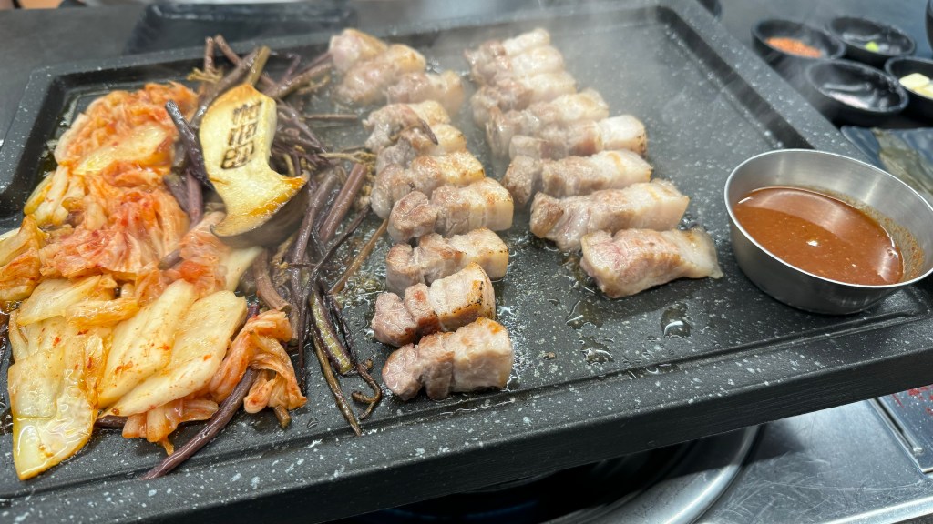 Bondon: affordable & popular KBBQ in Jeju - Tofu V Travels