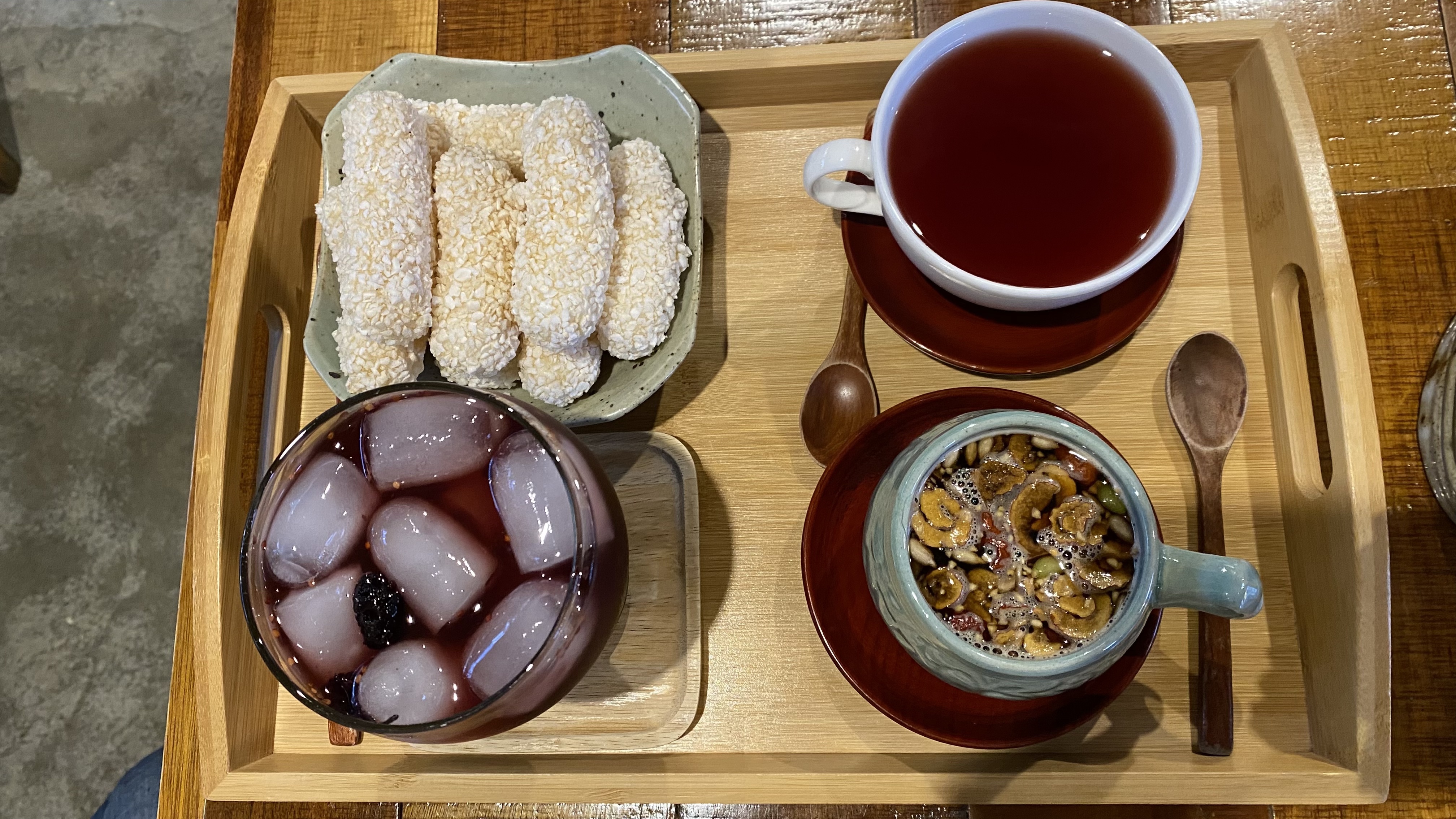 Shin Old Teahouse: quaint teahouse hidden in Insadong - Tofu V Travels