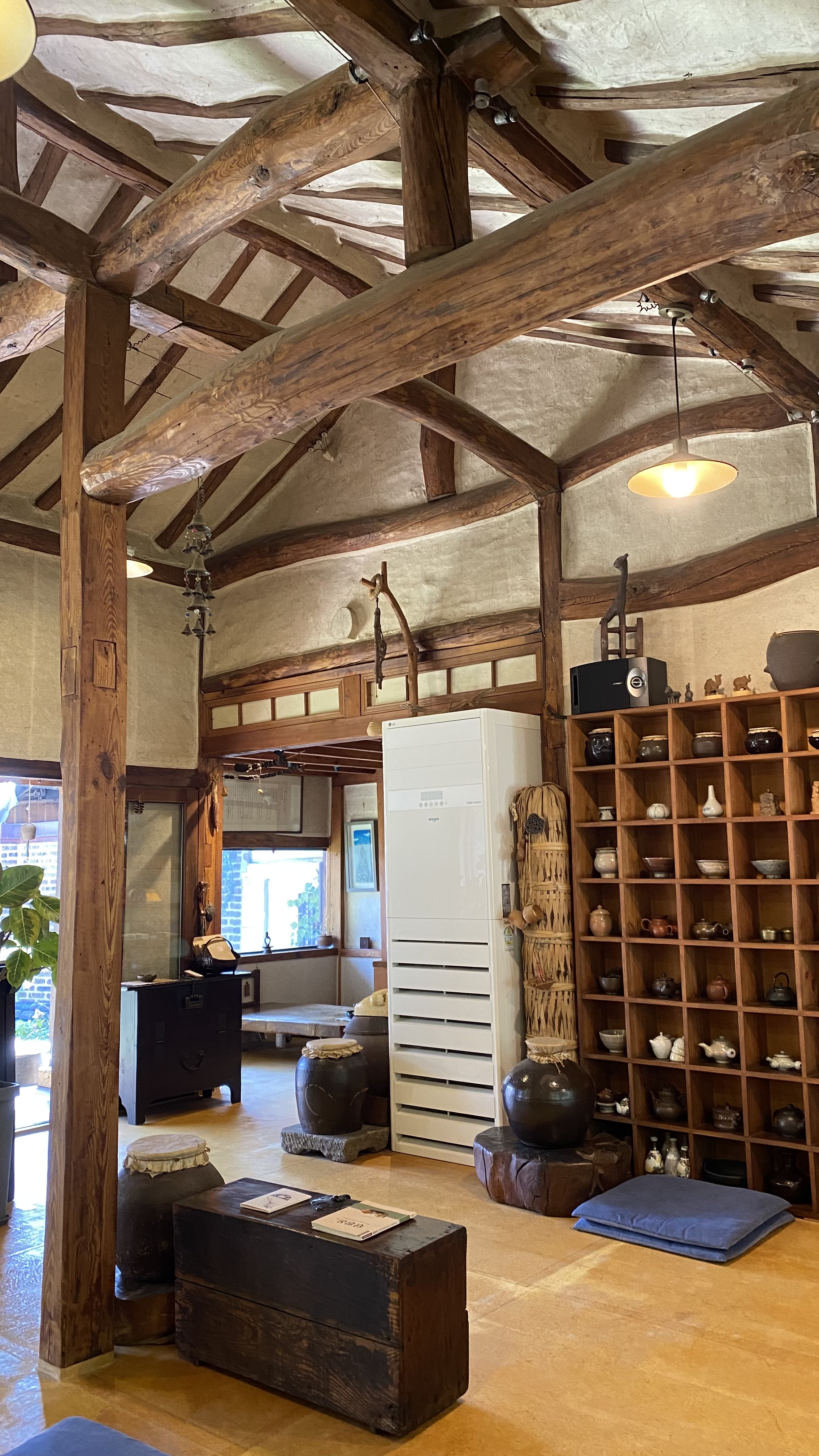 Gyodong Dawon: popular traditional teahouse in Jeonju - Tofu V Travels