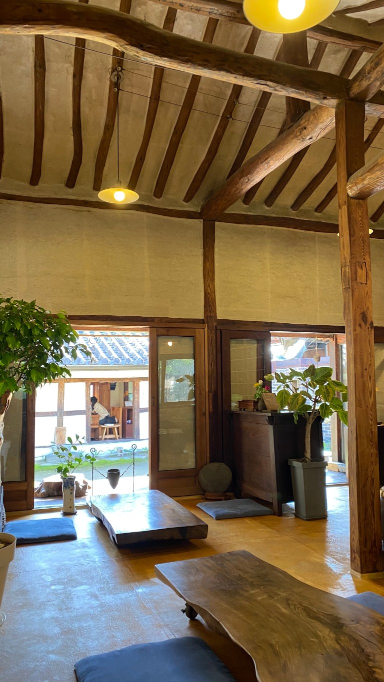 Gyodong Dawon: popular traditional teahouse in Jeonju - Tofu V Travels