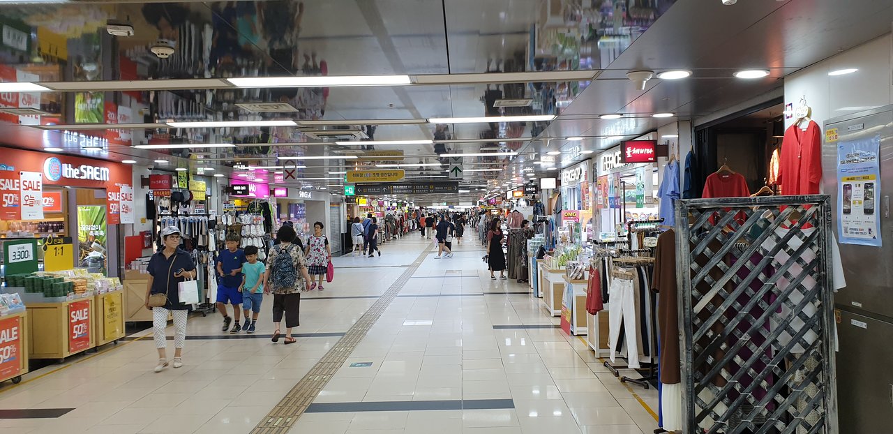 My guide to the best underground shopping centres in Seoul - Tofu V Travels